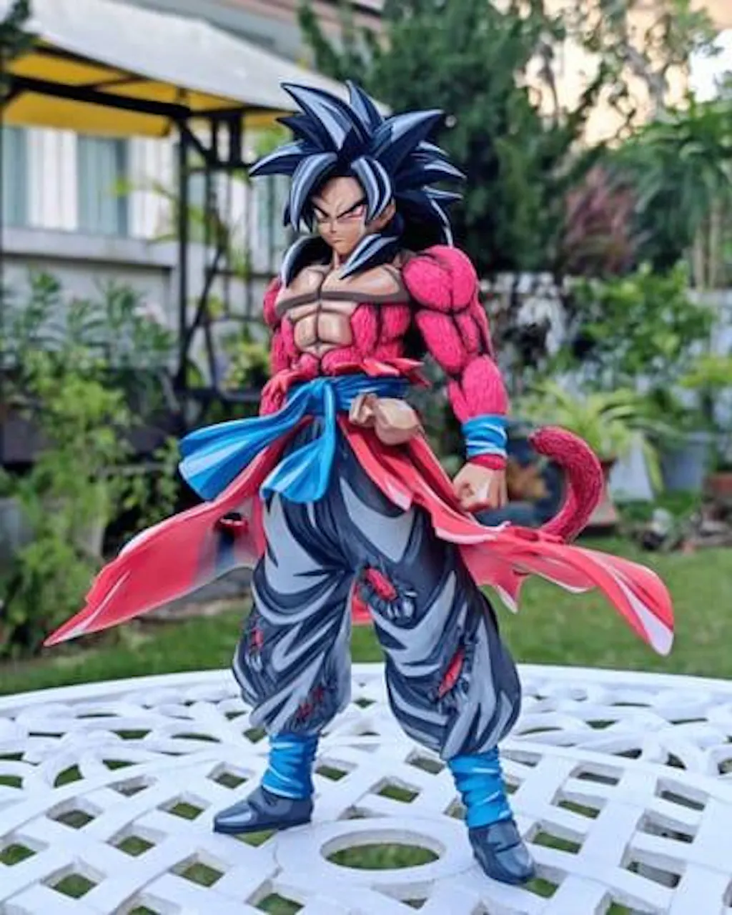 27CM Dragon Ball Z Goku SSJ4 Figure Repaint – 2D Figure Painting