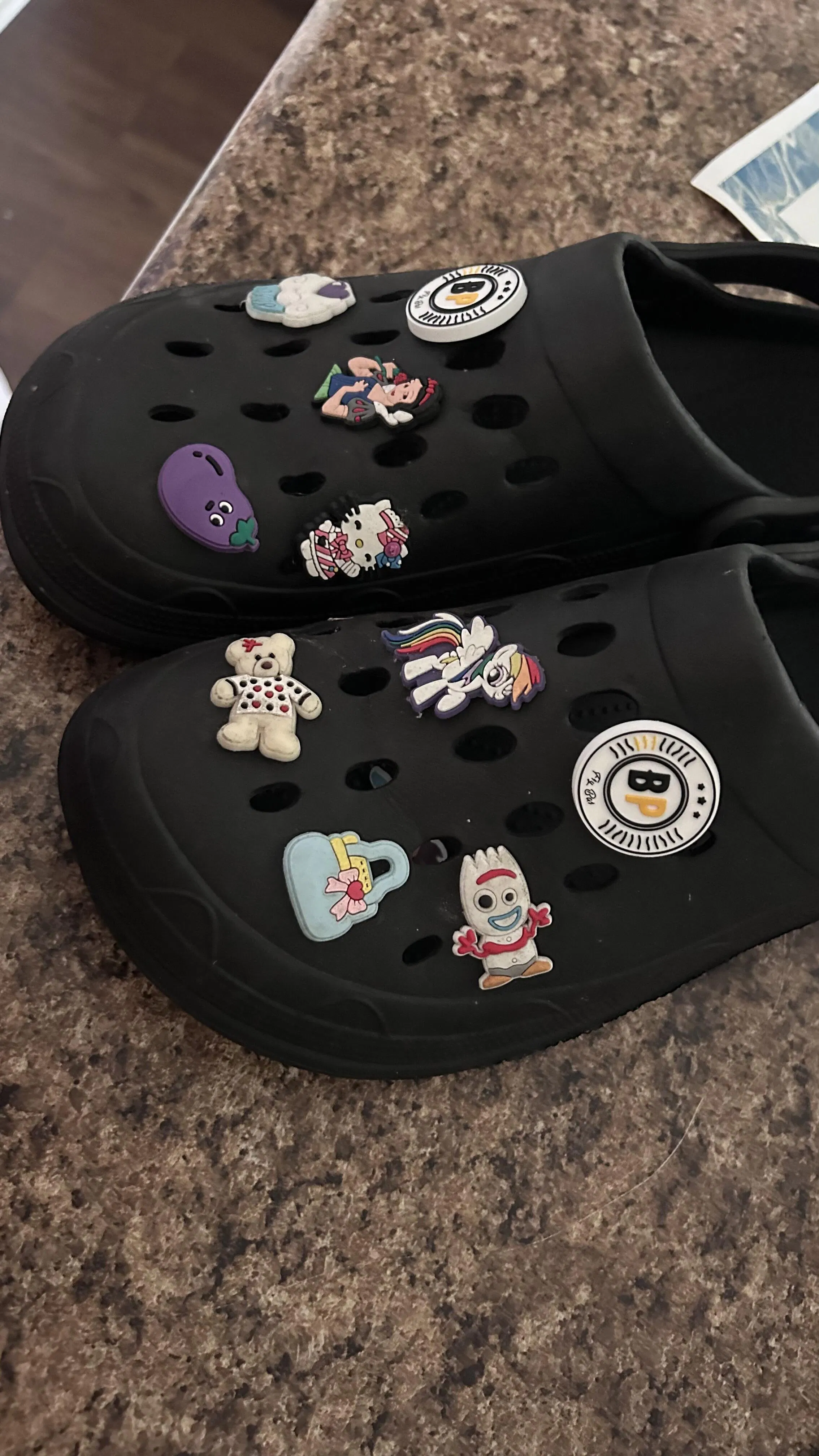 Get Your Free Digital Mock-Up – 3D SHOE CHARMS