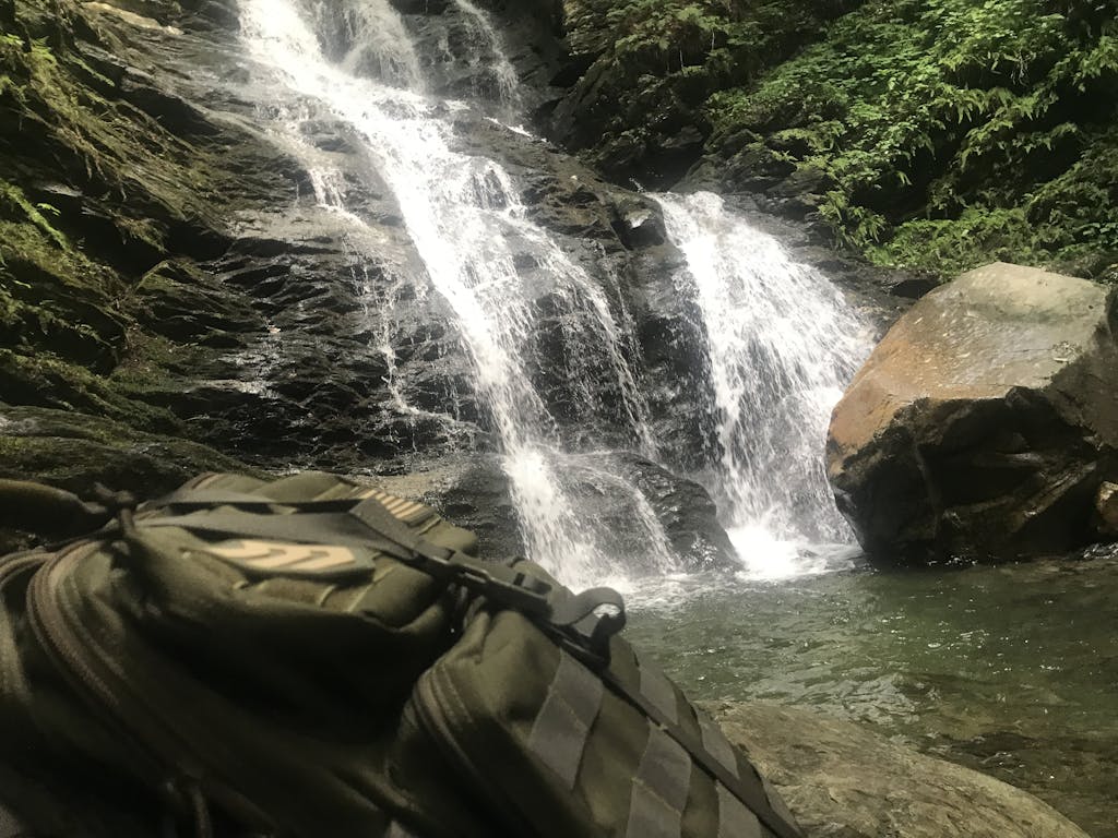 Velox Quick Action Backpack with Padded Laptop Sleeve and iPad Pocket ...