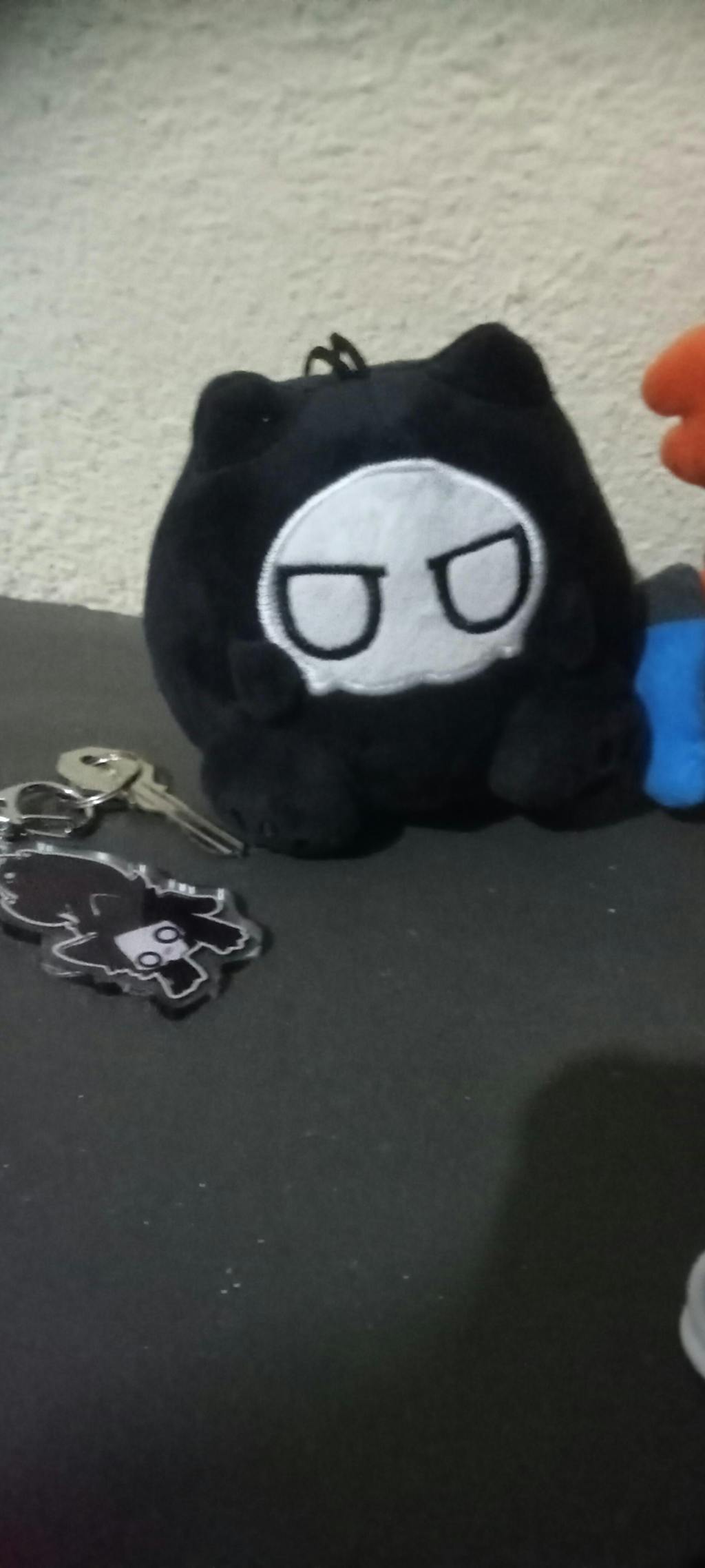 Changed Puro Plush Squeaky Ball – 42shops