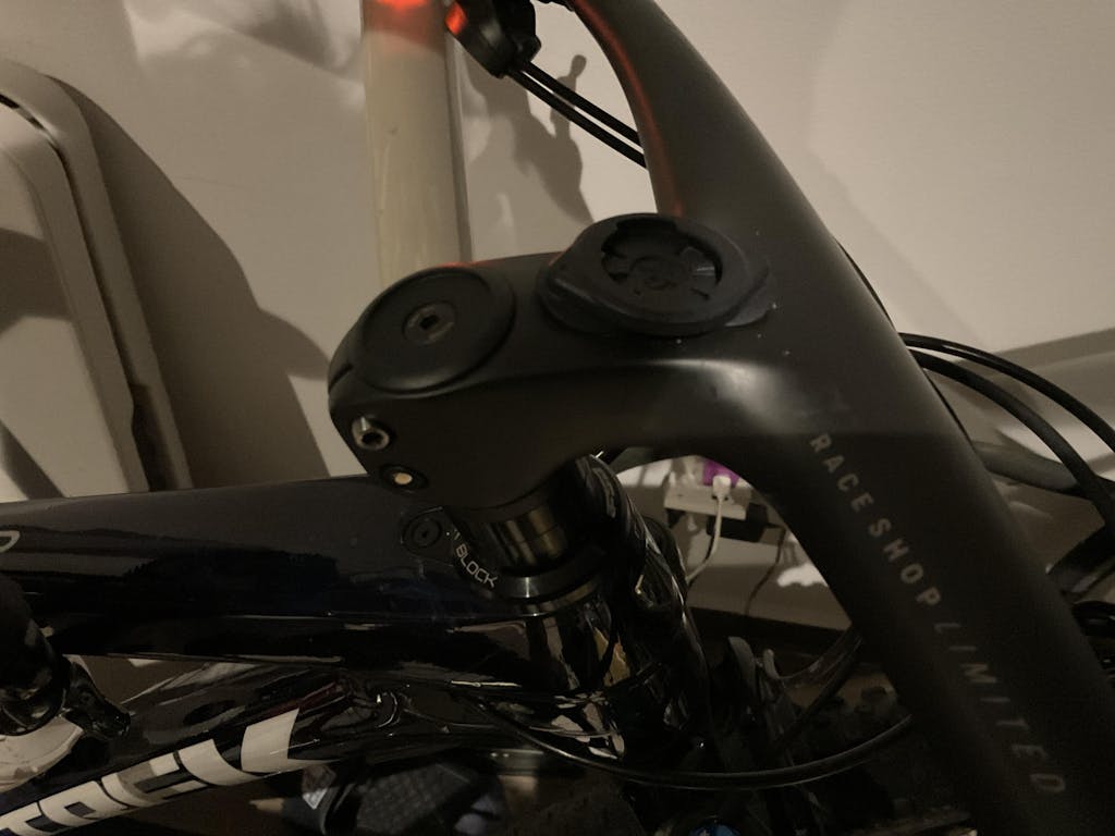 Enduro MTB top tube computer mount – 76 Projects