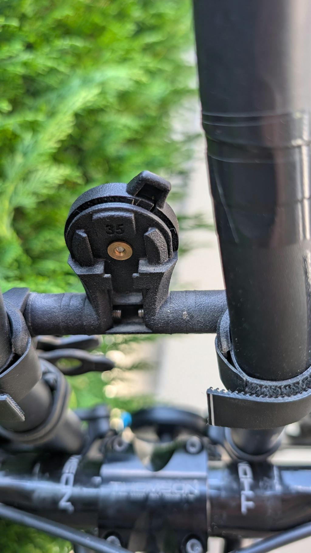 TT mount 3.0 - The leading computer and device mount for TT bars – 76 ...