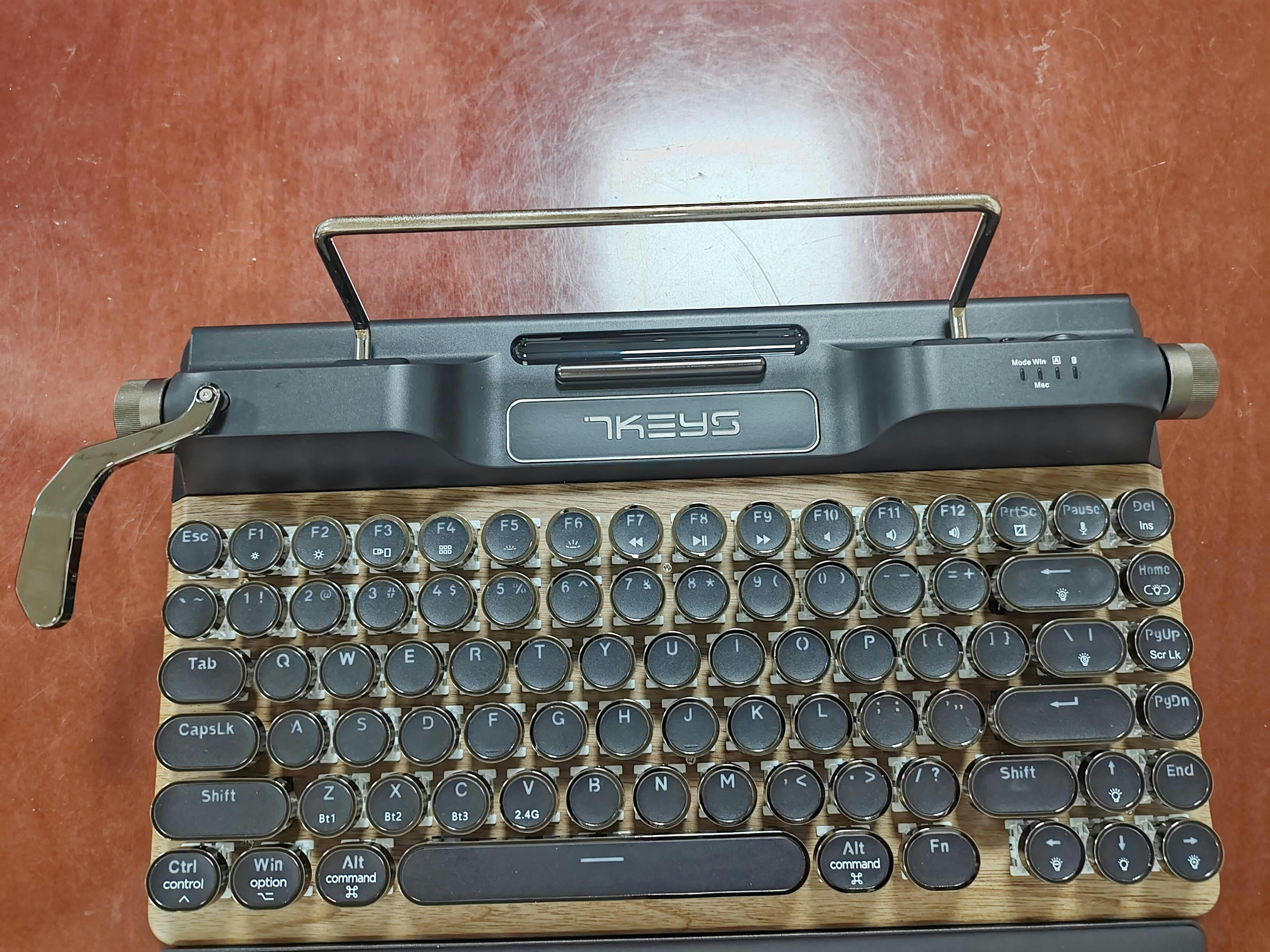 TW1868 Retro Typewriter Keyboard