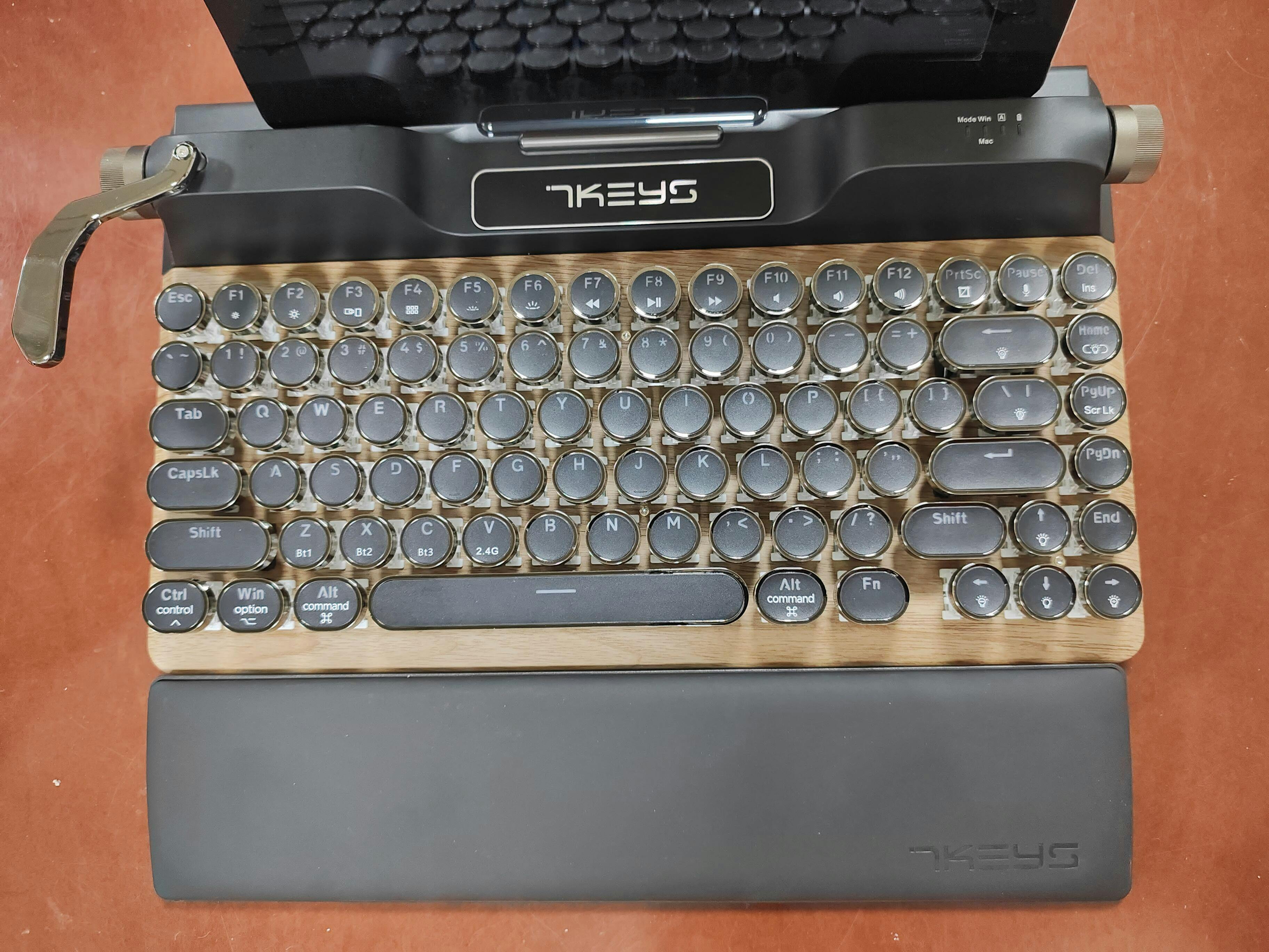 TW1868 Retro Typewriter Keyboard