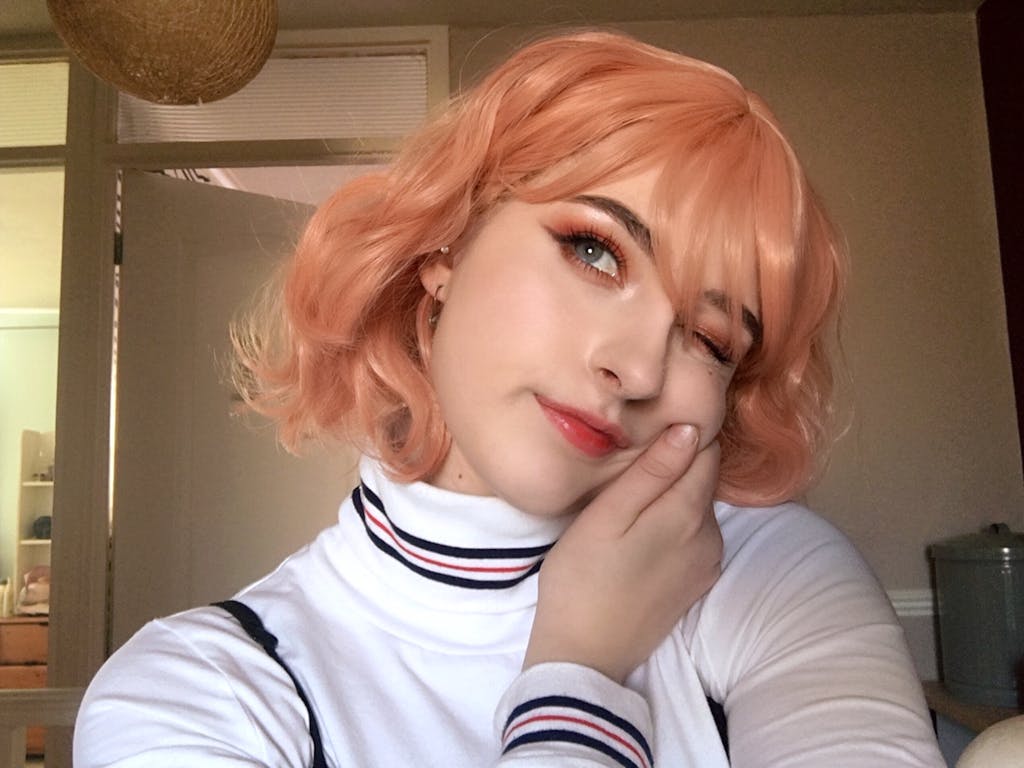 Short Wavy Peach Pink Cosplay Wig CM197 – CosplayBuzz