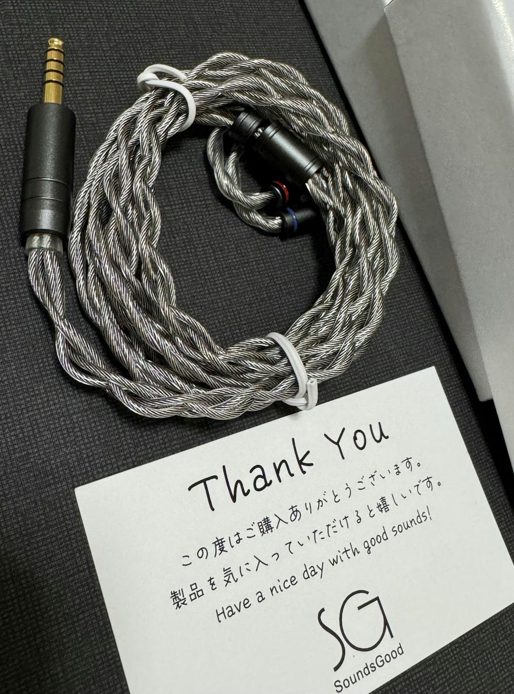 [SoundsGood]Stibnite イヤホン/イヤモニ用アップグレードケーブル – 伊藤屋オンラインストア