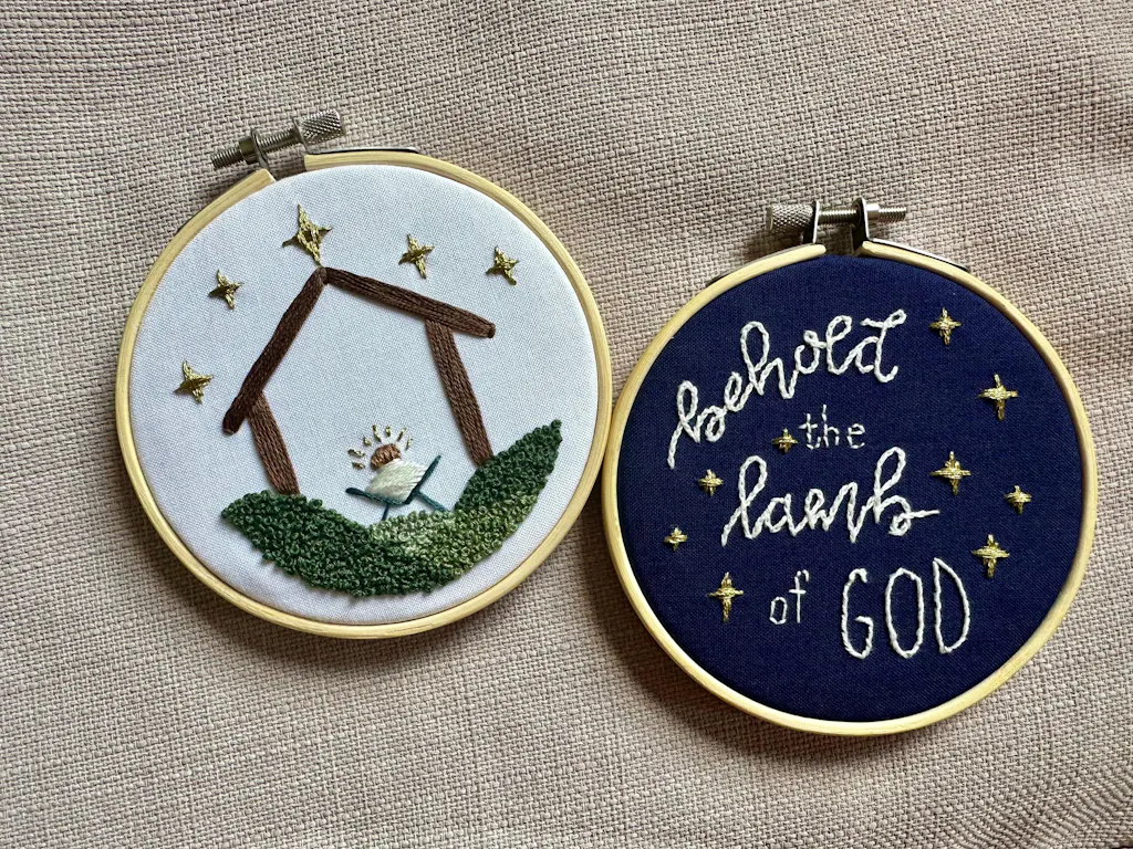 Behold the Lamb of God, Jesus in the Manger, Christmas Ornaments Digit