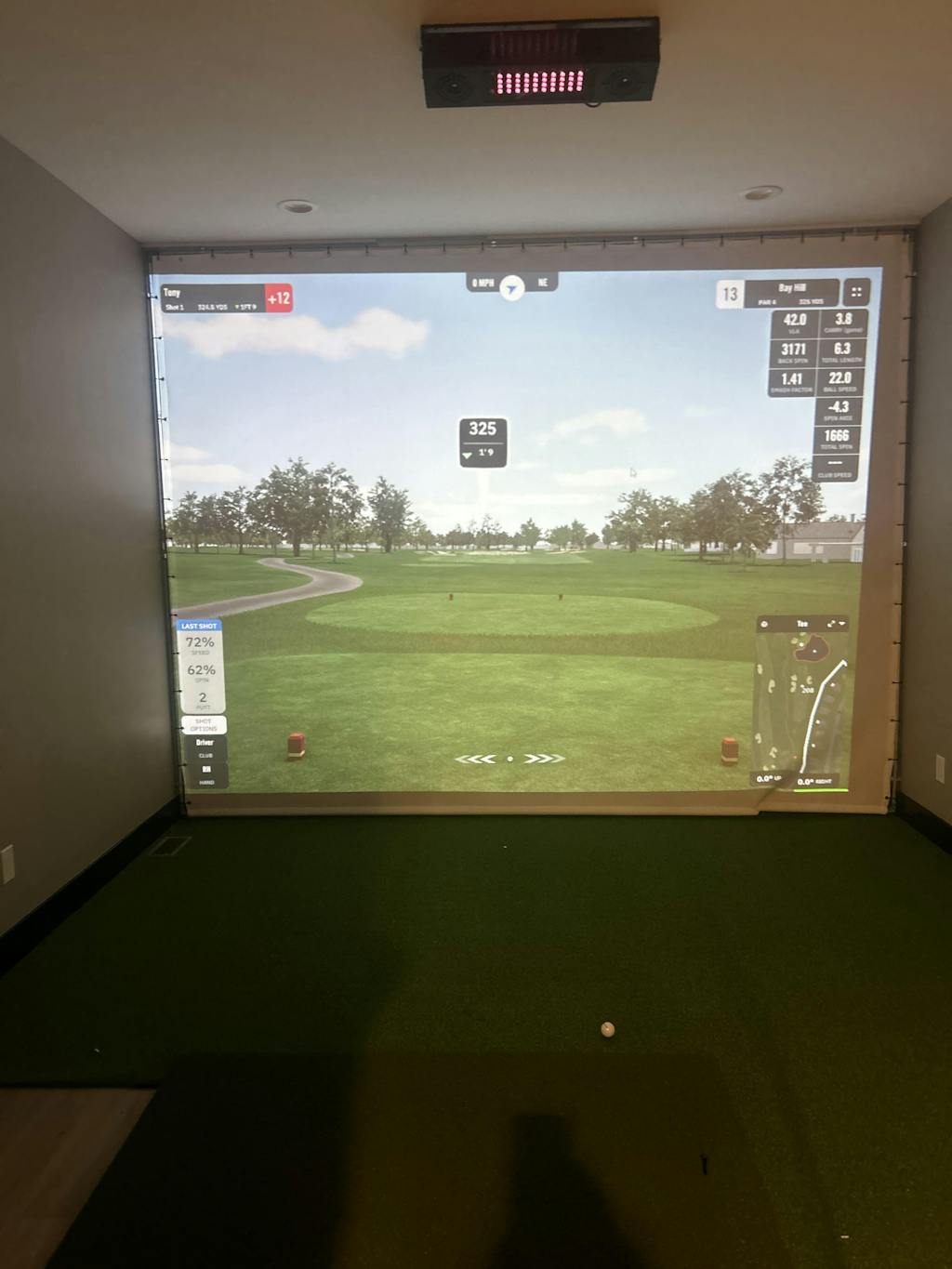 Hawkeye Golf Simulator - Golf Launch Monitor | AccuGOLF
