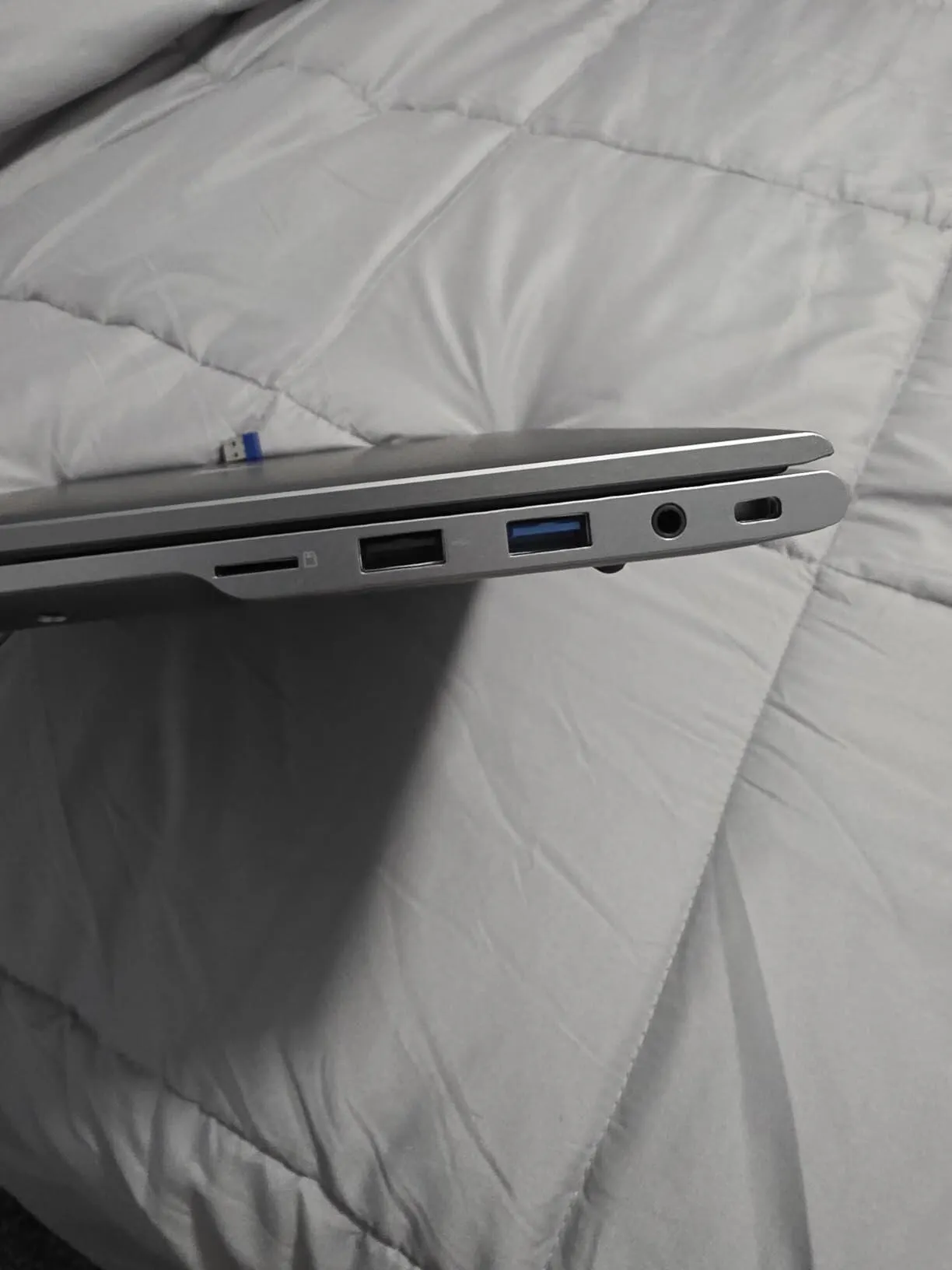 ACEMAGIC ‎RX16 AMD Ryzen 7 7735HS Laptop