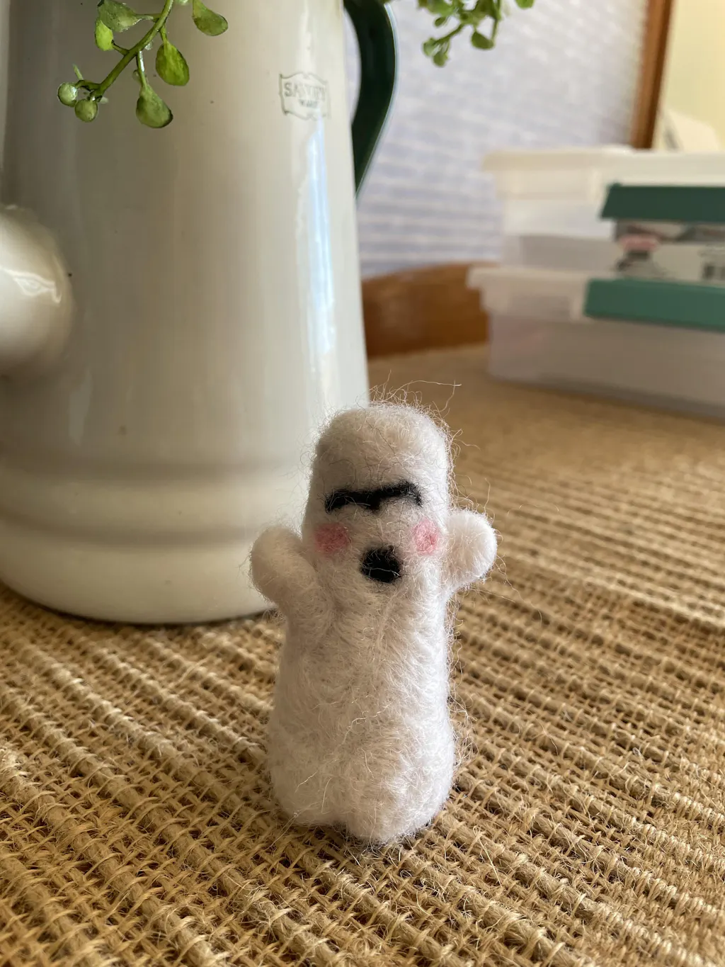 Happy Ghost Needle Felting Kit – Acorns & Twigs