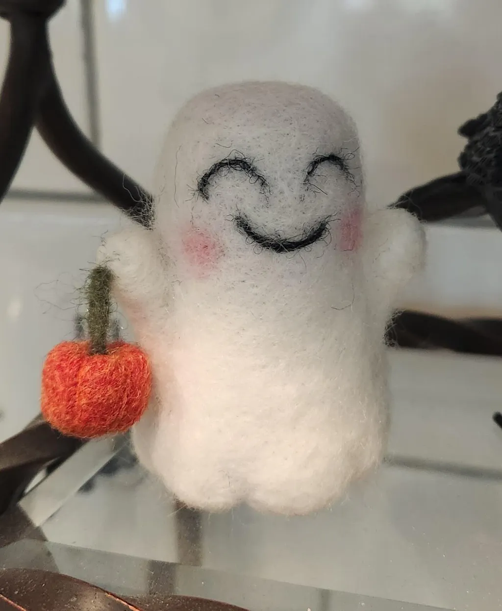 Happy Ghost Needle Felting Kit – Acorns & Twigs