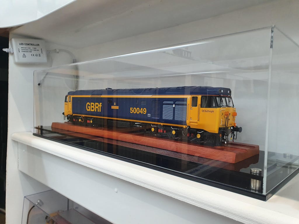 Custom Sized Display Case with a Modern Base (Choice of Base Colours ...