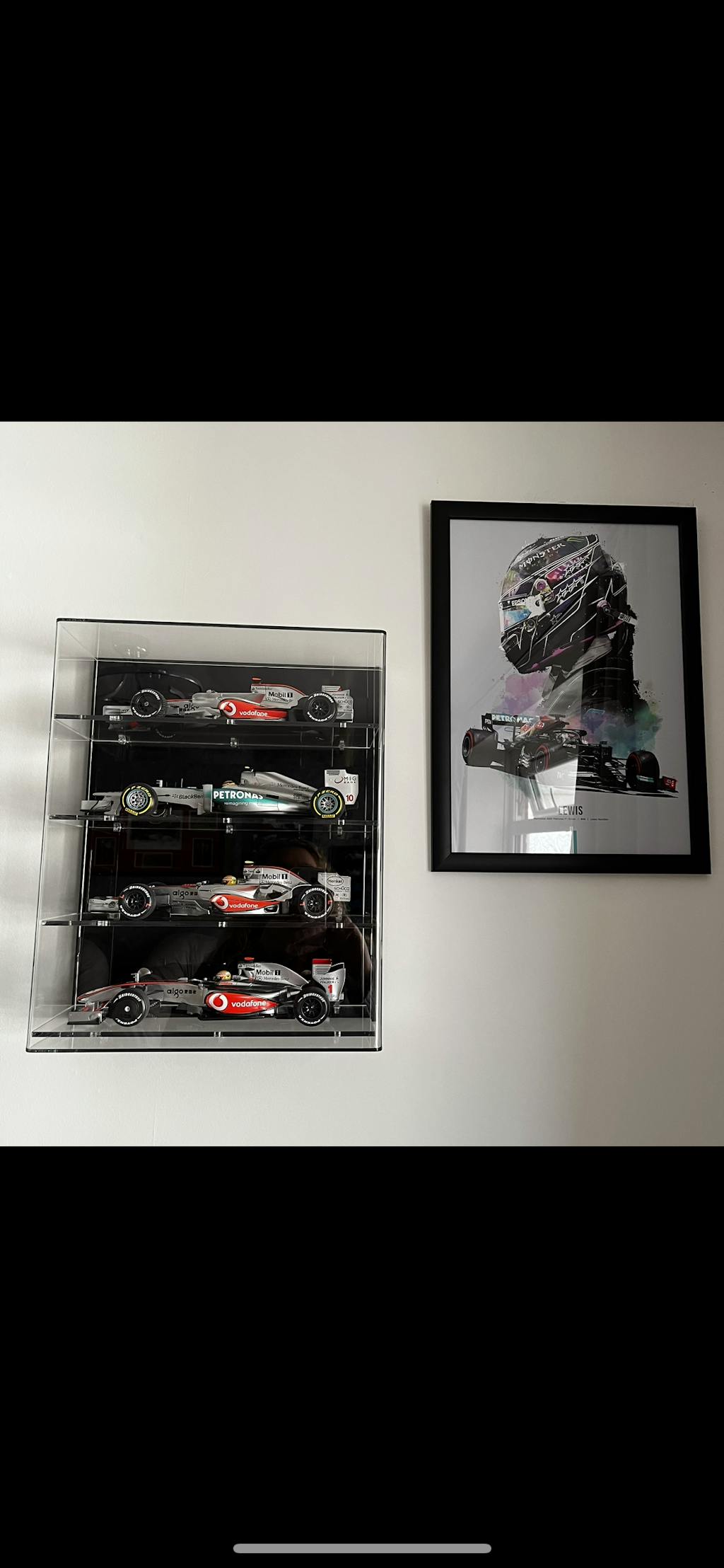 1:18 Scale F1 Model Car Wall Display Case for 5 Formula One models