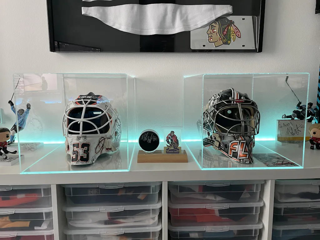 Acrylic Display Case for an F1 Helmet with a Flat Base (Choice of Base ...