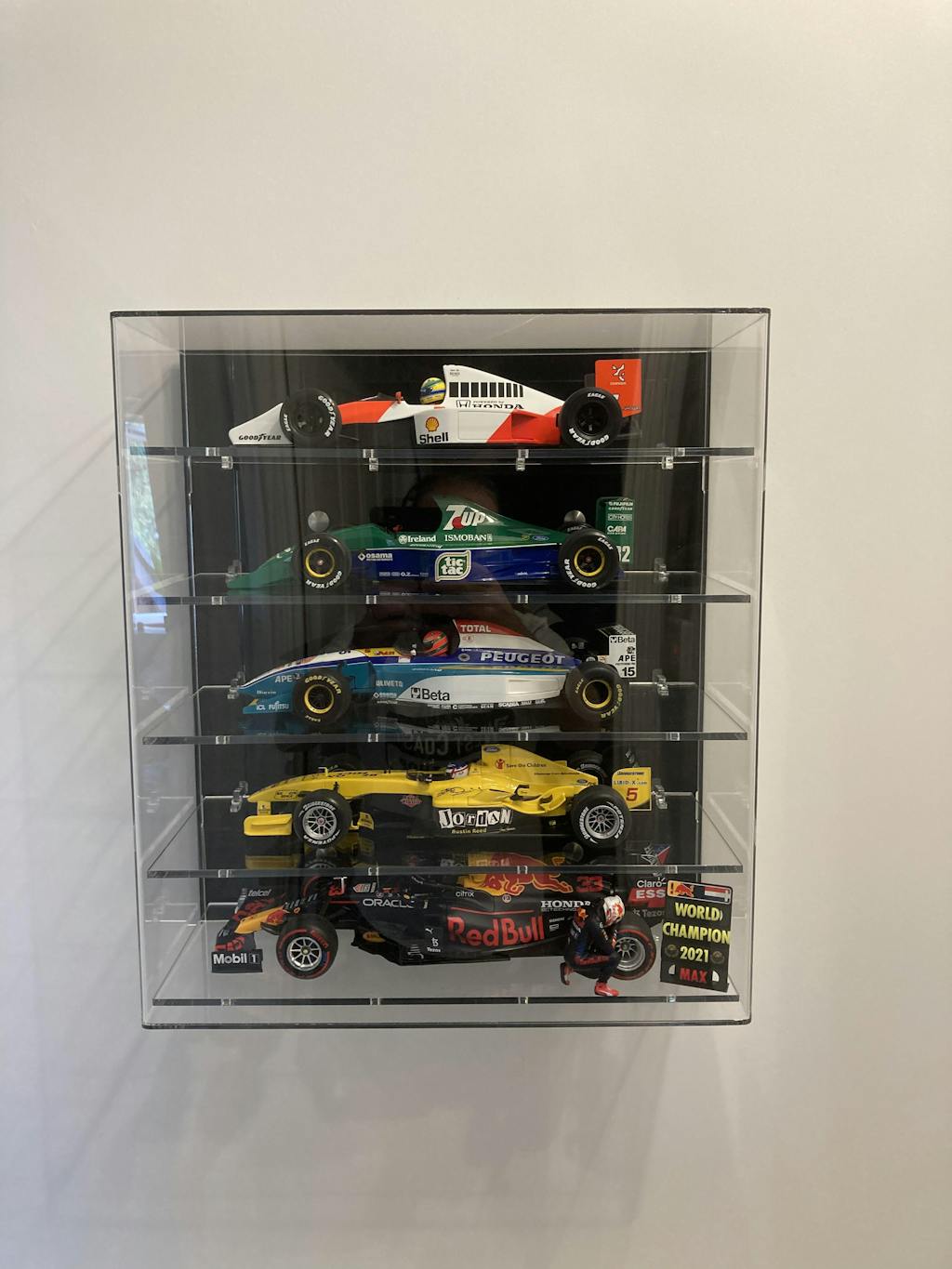 1:18 Scale F1 Model Car Wall Display Case for 5 F1 models
