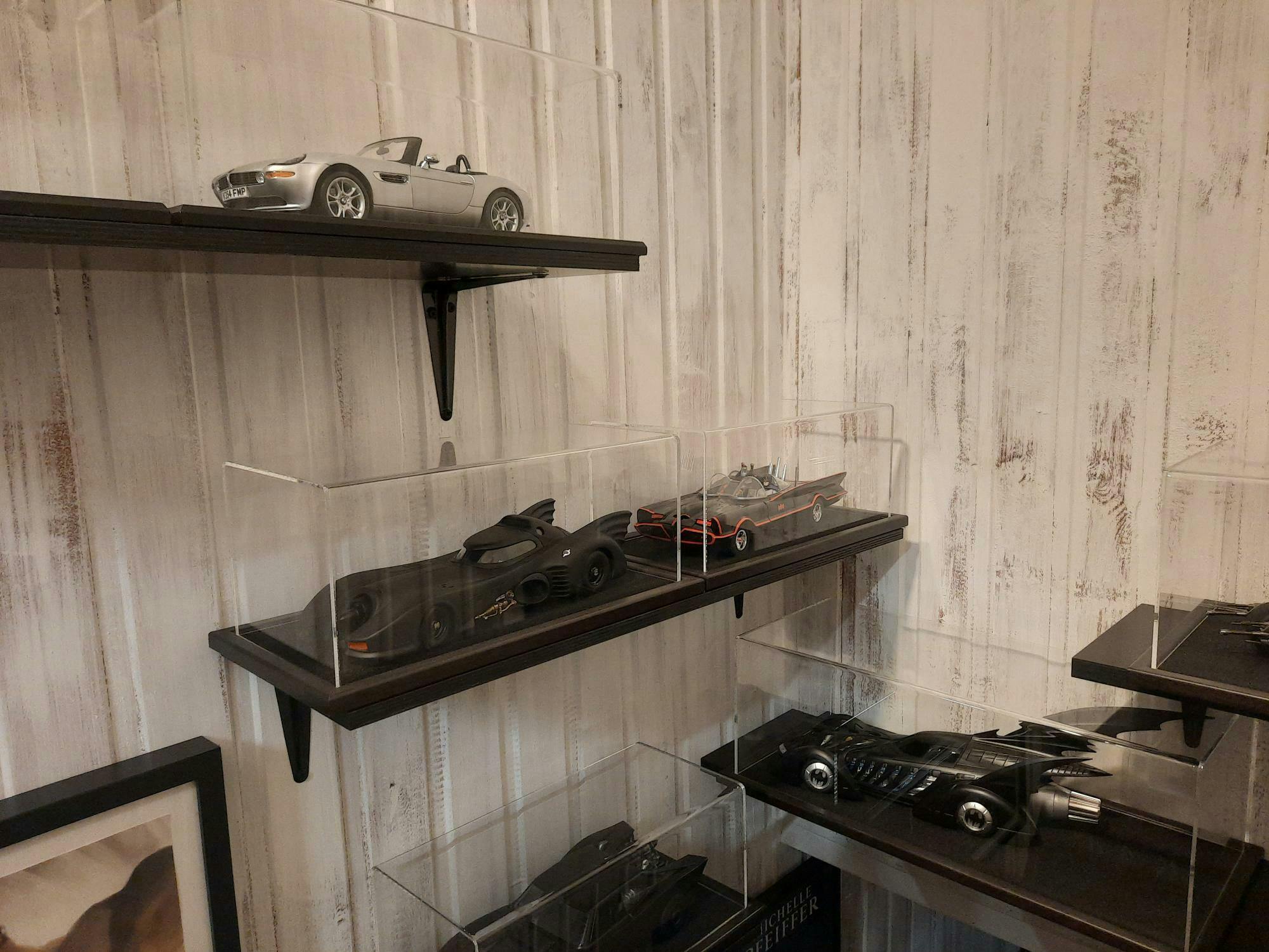 1:18 Scale Model Car Display Case with a Wooden Base (Choice of Base ...