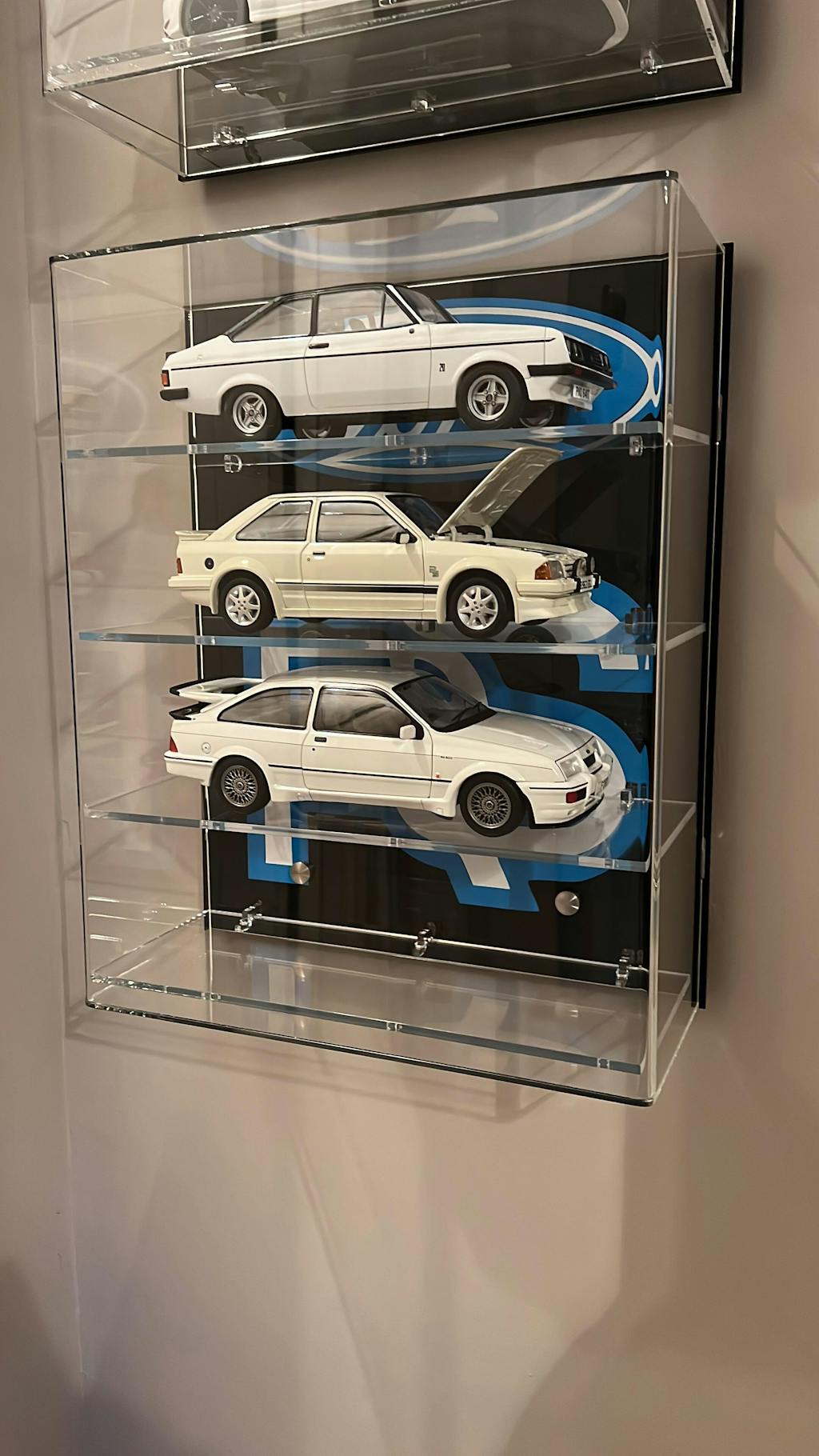 Acrylic Wall Display Case for Four 1:18 Scale Model Formula One Cars ...