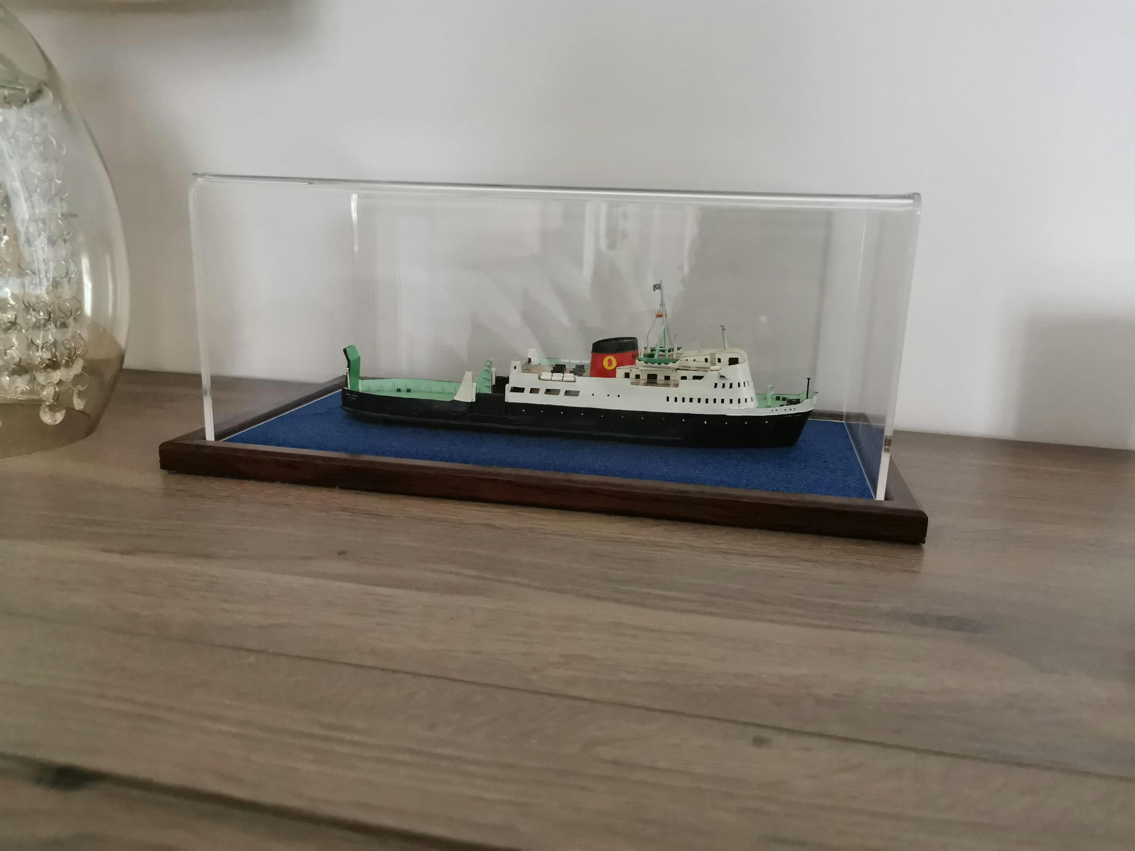 Model Ship Acrylic Display Case, Made to your Sizes- Choice of Base ...