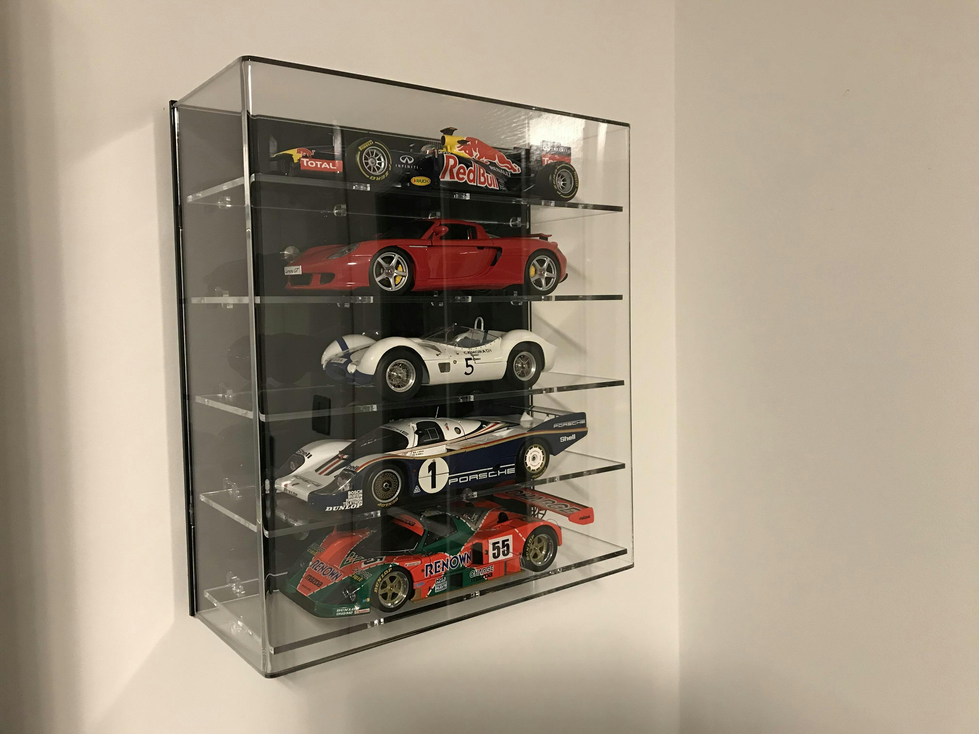 1:18 Scale F1 Model Car Wall Display Case for 5 F1 models