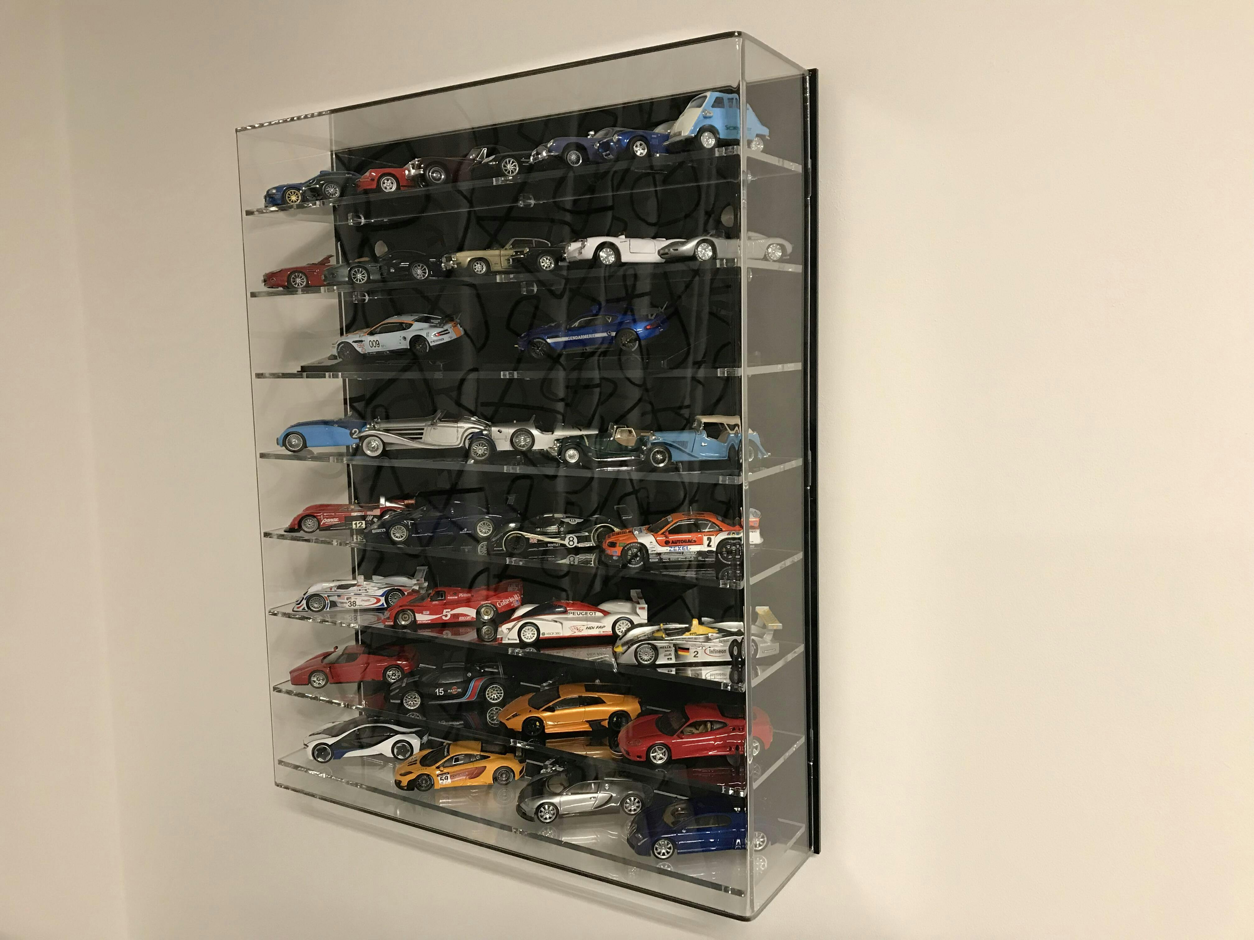 1:18 Scale F1 Model Car Wall Display Case for 5 F1 models