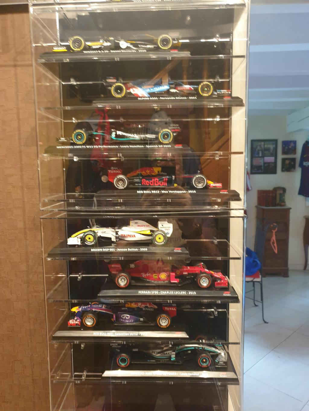 1:18 Scale F1 Model Car Wall Display Case for 5 F1 models
