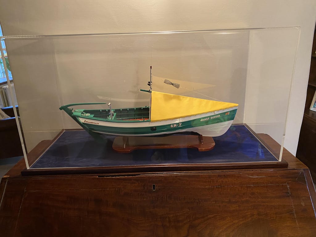 Model Ship Acrylic Display Case, Made to your Sizes- Choice of Base ...