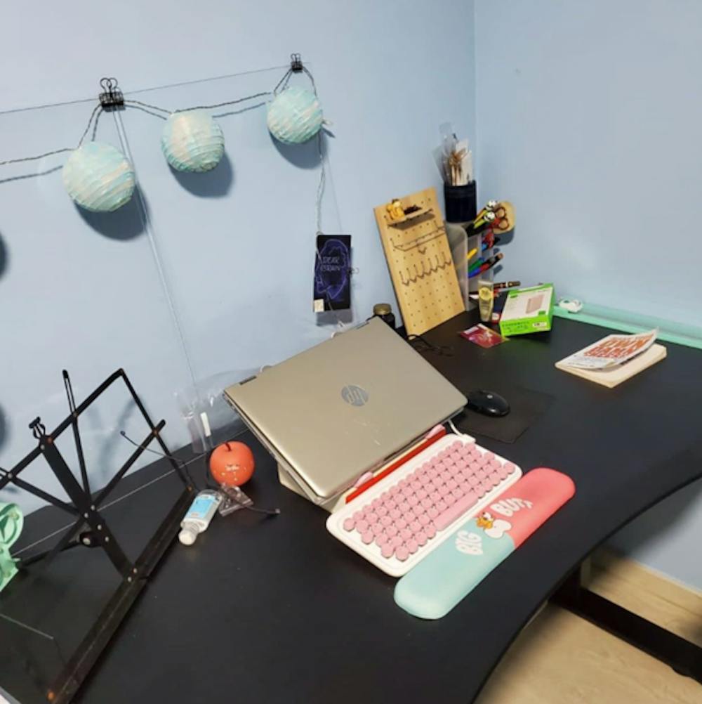 Custom Solid Wood Tables Singapore | Luxury Ergonomic Standing Desks ...