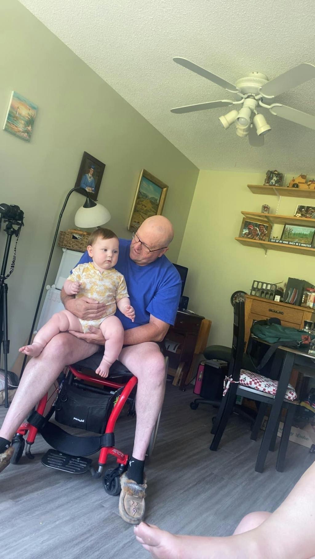 LapStacker Flex - Retractable carry system for your wheelchair.