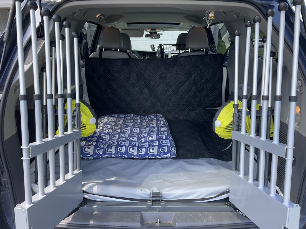 Variogate Double - Crash Tested Cargo Barrier for SUVs – AdeoPets
