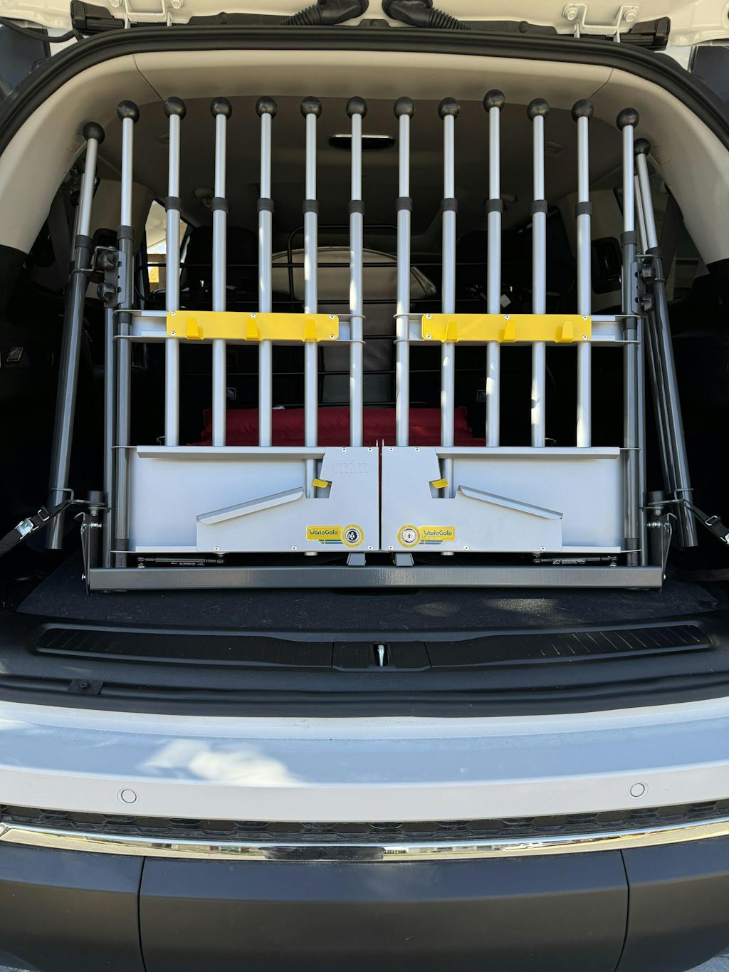 Variogate Double - Crash Tested Cargo Barrier for SUVs – AdeoPets