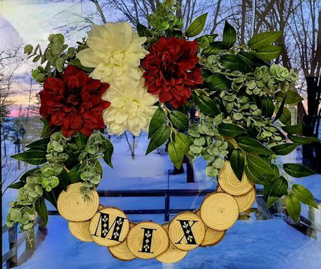 Winter Wood Slice Wreath Kit