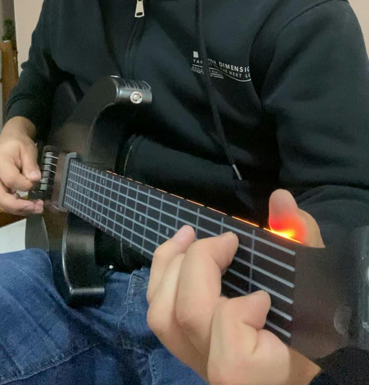 Smart Digital Guitar, 6 Strings, Full size - AeroBand Guitar