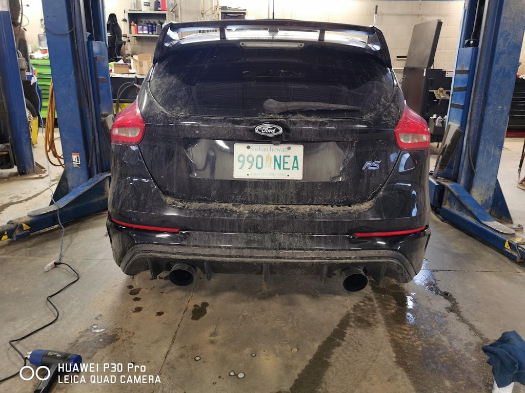 2016-2018 Ford Focus RS Rear Bumper Reflector Overlay ...