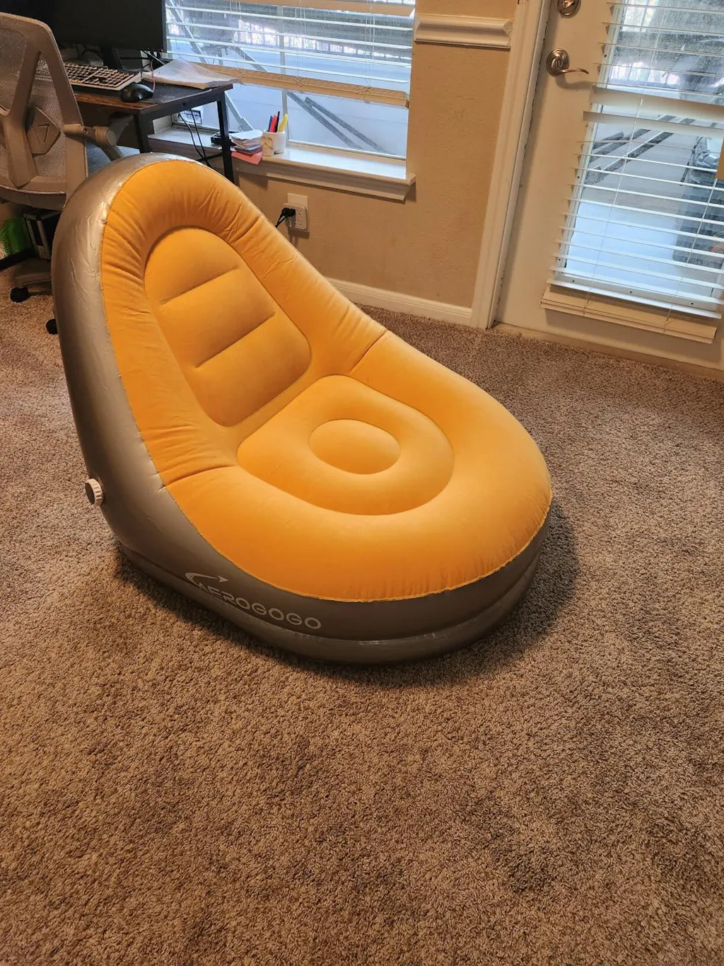 Aerogogo Air Lounge Chair, Lazy Sofa, Self-Inflating Lounger Up to 150KG