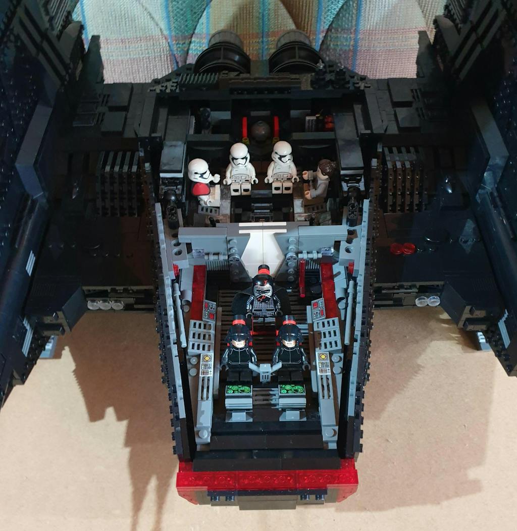 MOULD KING 21011 First Order Command Shuttle-Afobrick