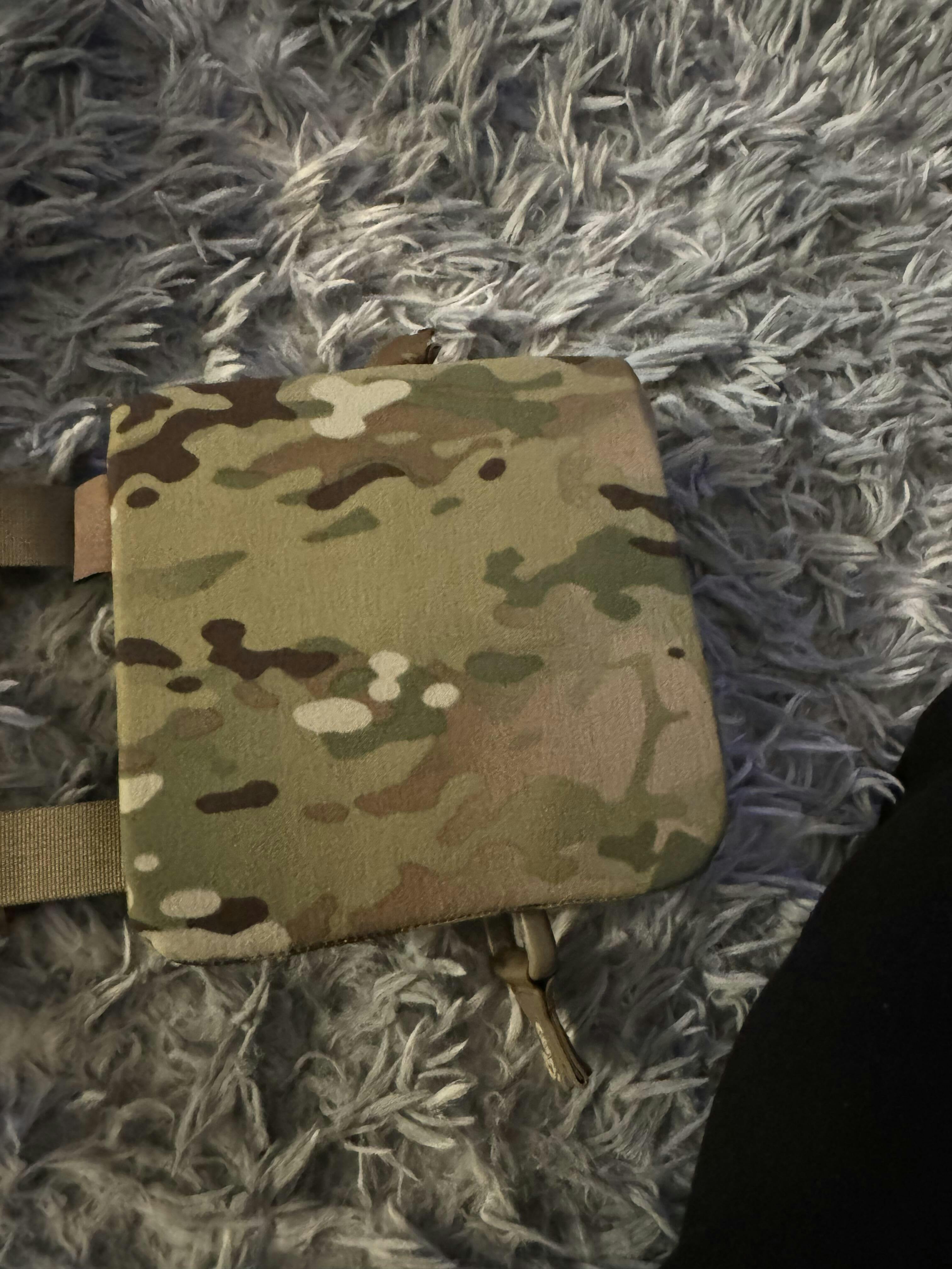 Flank™ Side Plate Carriers