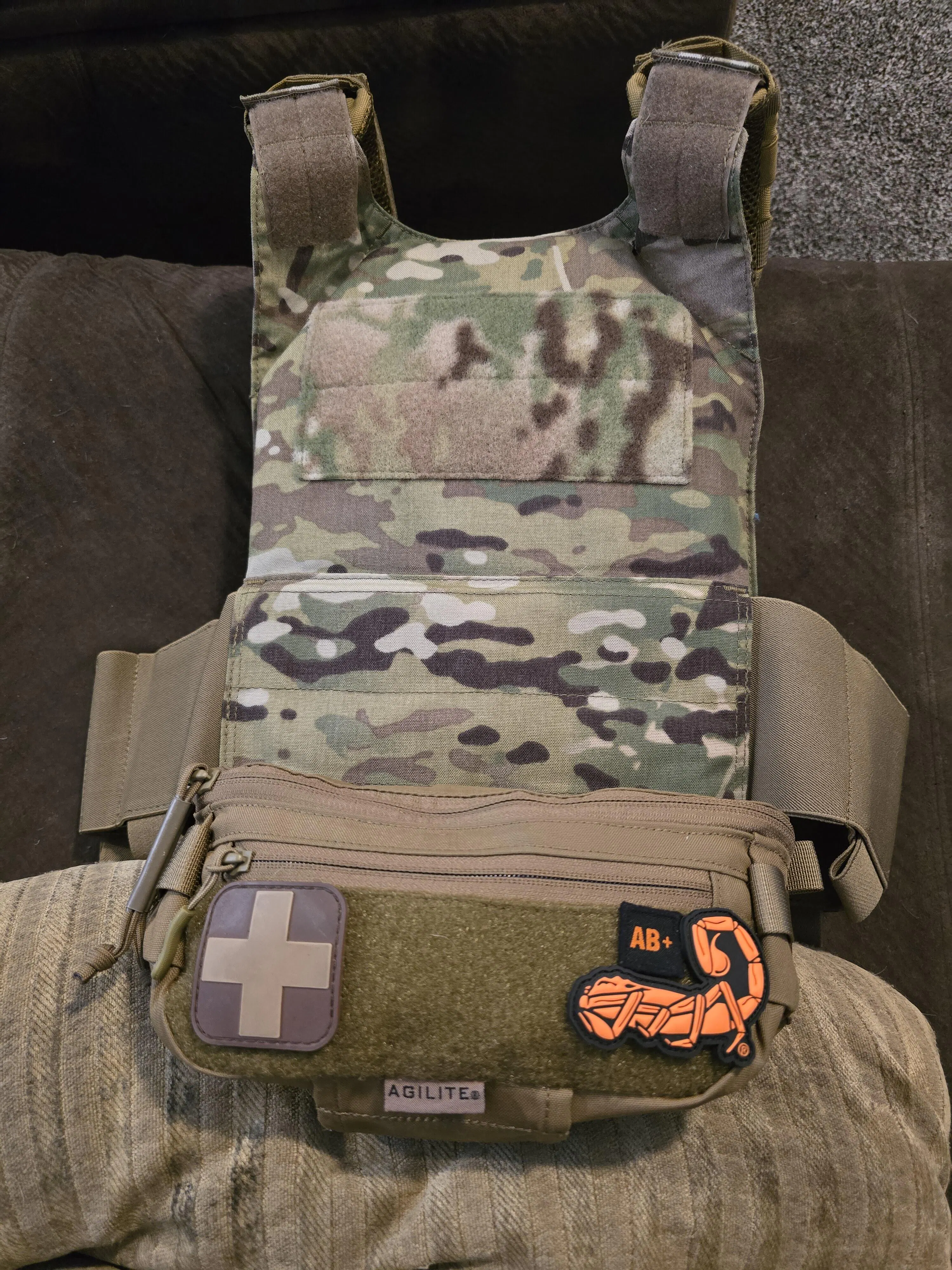 Hanger Pouch for a Plate Carrier - Six Pack™