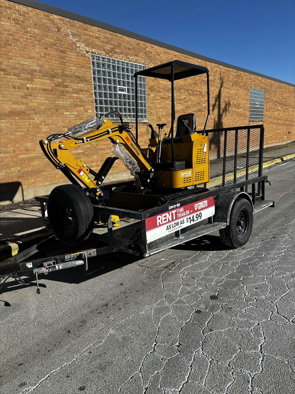 1 ton, 13.5HP RATO Mini Excavator w/ pilot control system | AGT-H15R ...