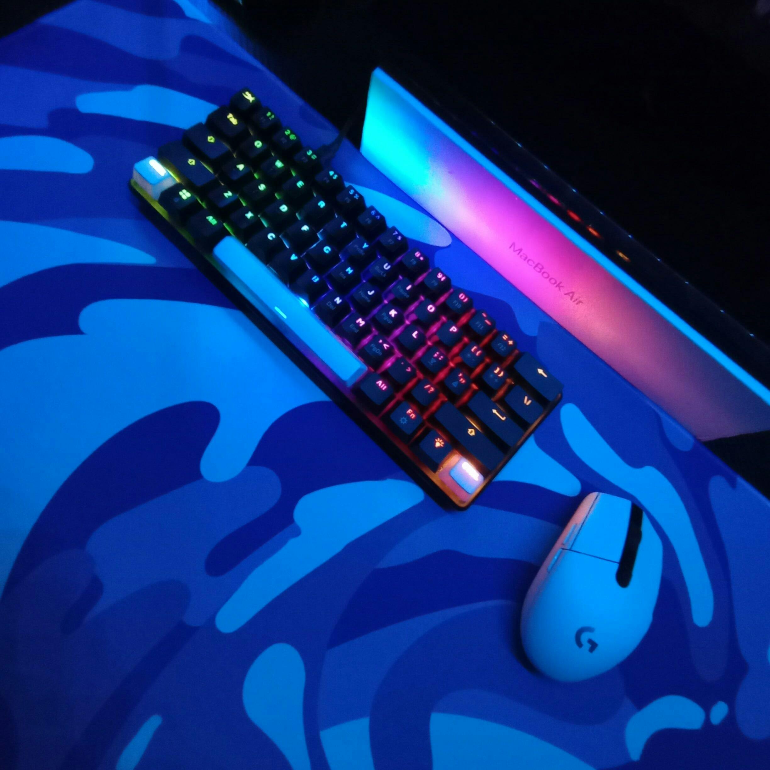 Air Gaming™ The Aqua Infinity Mouse Pad