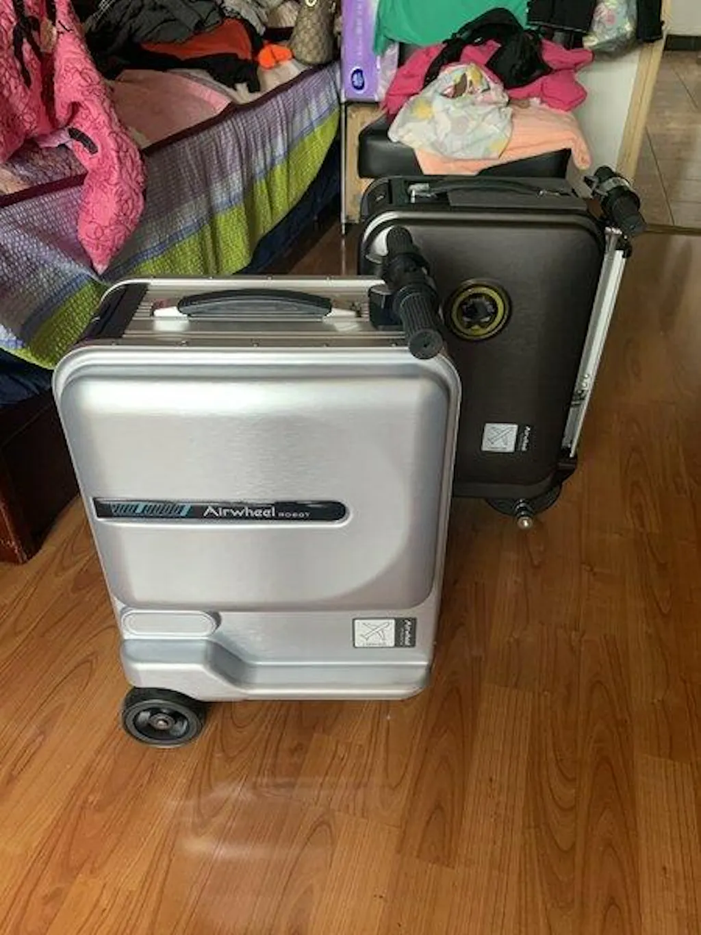 Airwheel SE3 mini T-The Smart Rideable Luggage for Modern Travelers--2 ...