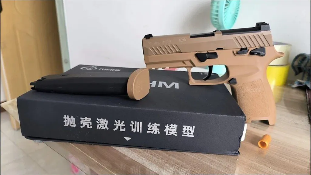 P320 M17 M18 Shell Ejection Laser Gun-Toy gun – AKAG TOY
