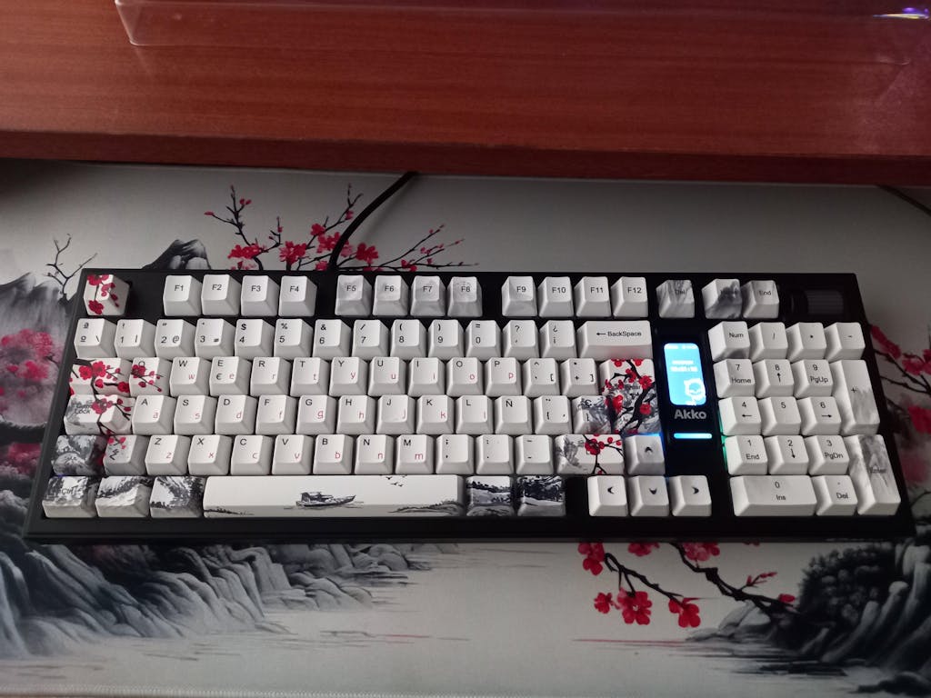 Akko 5098B Mechanical Keyboard with Screen | AKKO EU