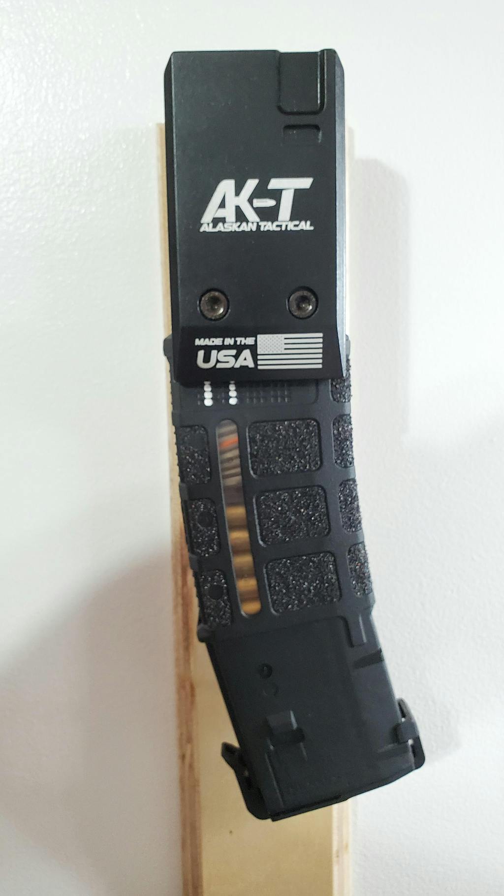 AR-15 Security Locking Billet Aluminum Wall Mount – Alaskan Tactical