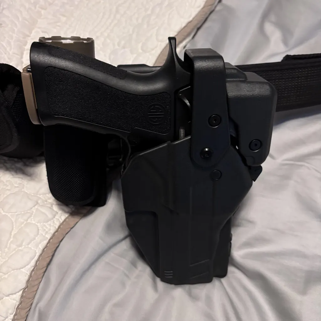 Rapid Force Level III Duty Holster For Glock - Large Light