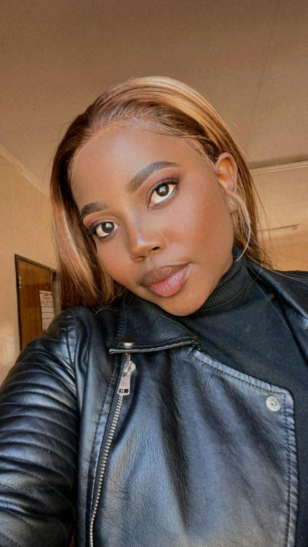 Ali Grace Highlight Brown Straight Wig 4x4 13x4 Lace Front Wig Honey B ...