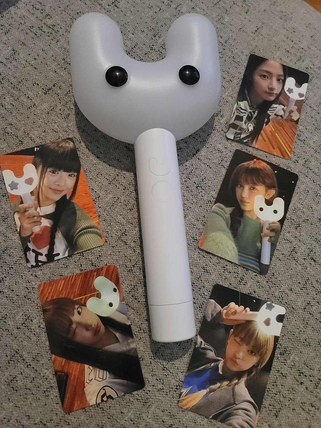 NewJeans Official Lightstick: Binky Bong – allkpop THE SHOP