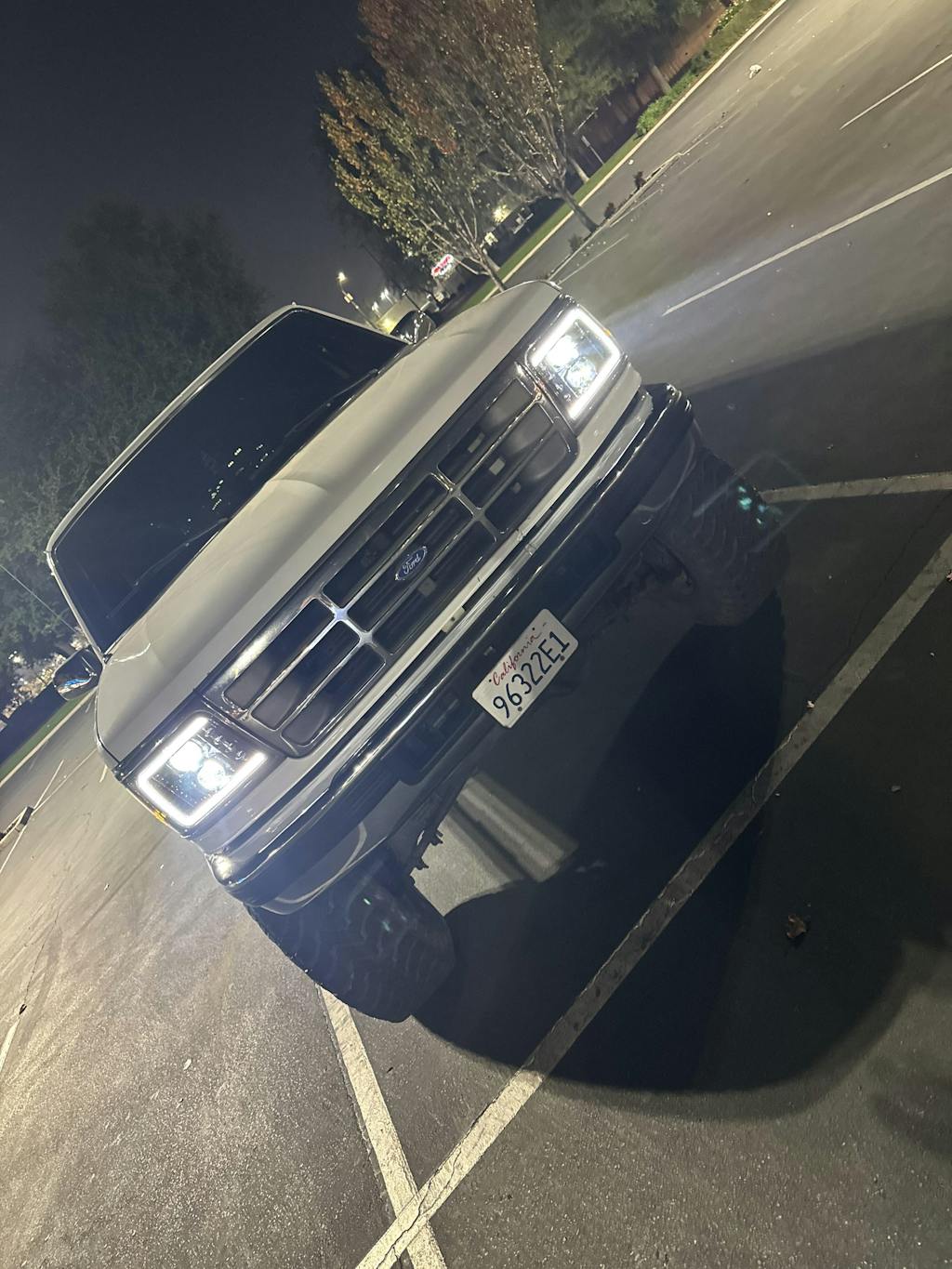 92-96 Ford OBS F-Series/Bronco LUXX-Series LED Projector Headlights ...