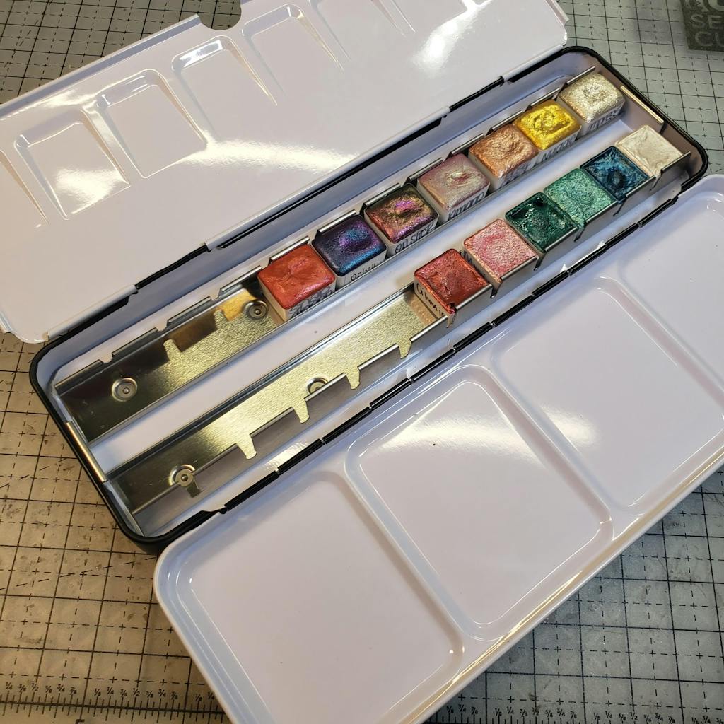 Watercolor Tin Case – Altenew