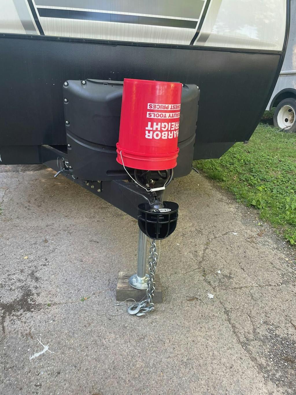 Can a Thief Tow Your Trailer with Safety Chains? | Altor Locks Altor's ...