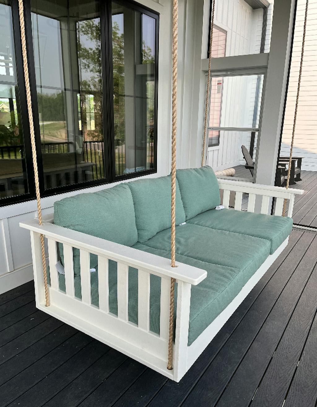 POLYWOOD Vineyard Daybed Swing - Amish Yard